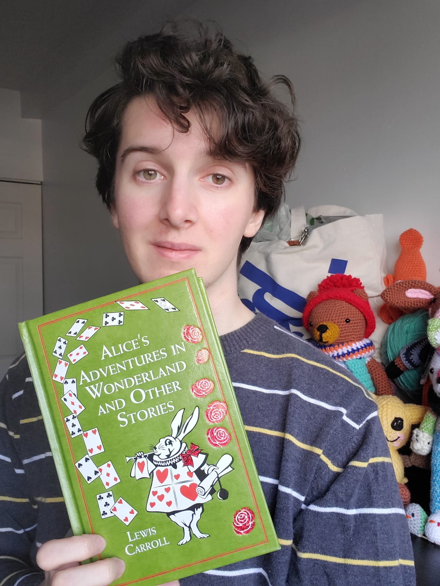 Volunteer of the Month- April 2024 - Minibiblioplus